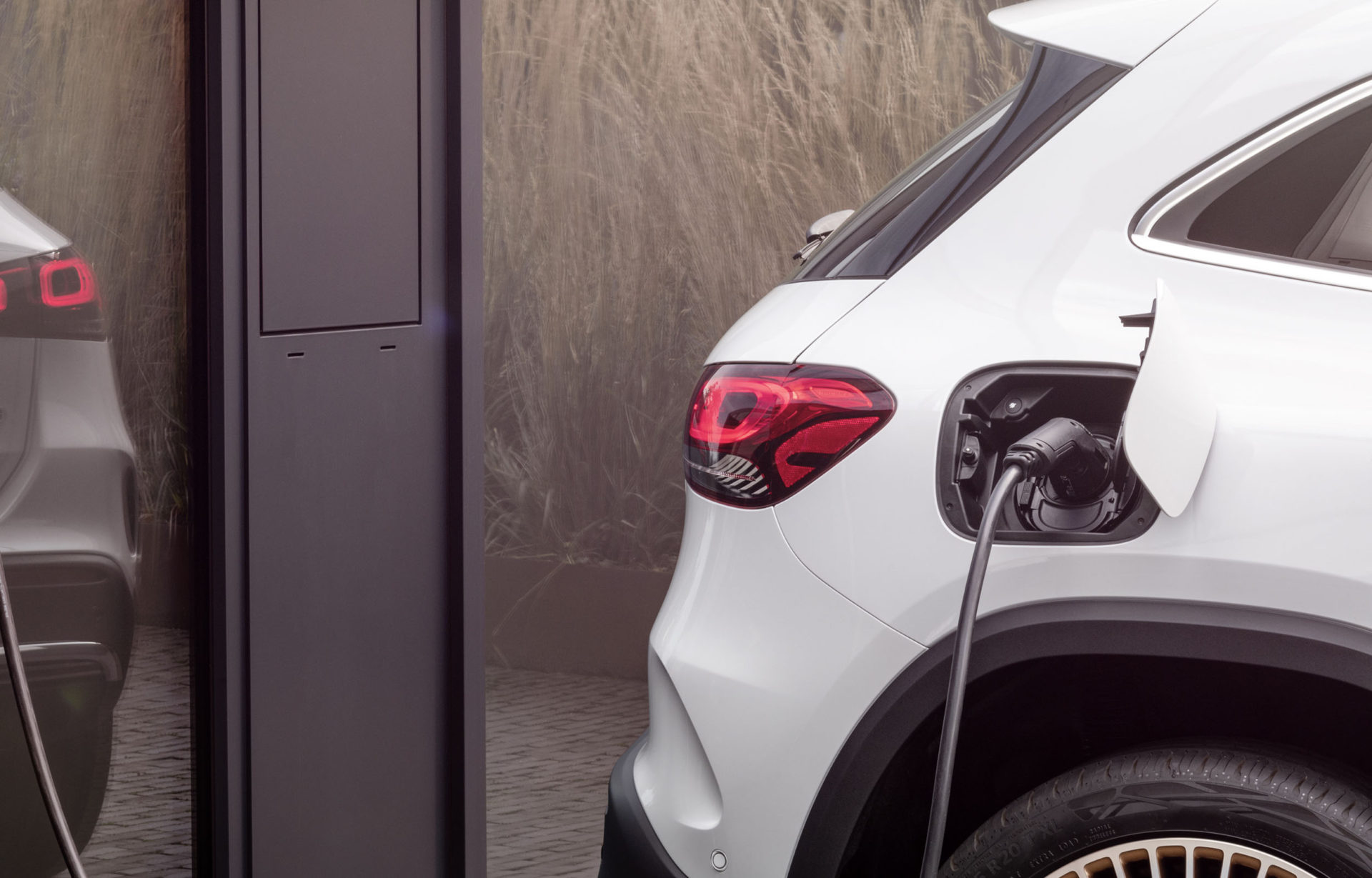 Ηλεκτρικά αυτοκίνητα: Εκτόξευση των πωλήσεων και μείωση της τιμής απο ...