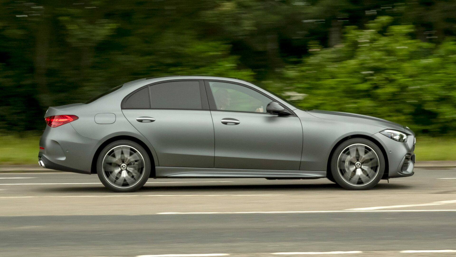 Οδηγούμε τη νέα Mercedes-Benz C-Class: Τεχνολογικά προηγμένη - motorone.gr