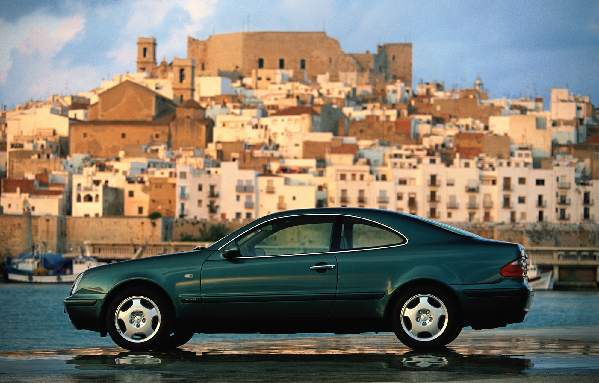 Mercedes-Benz CLK: Coupe ετών 25 - motorone.gr