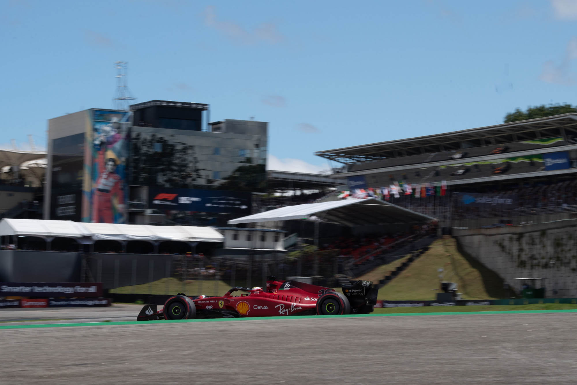F1: H Ferrari σταμάτησε την εξέλιξη λόγω budget cap - motorone.gr