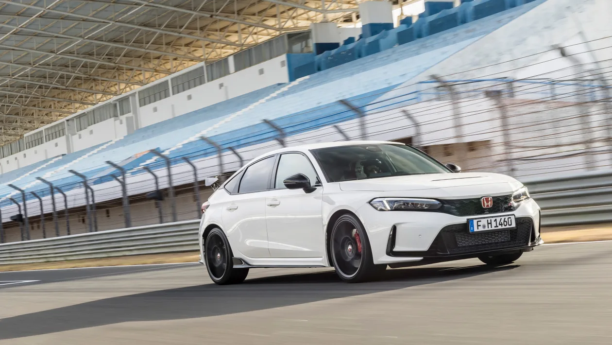 Οδηγούμε το νέο Honda Civic Type R (+video) - motorone.gr