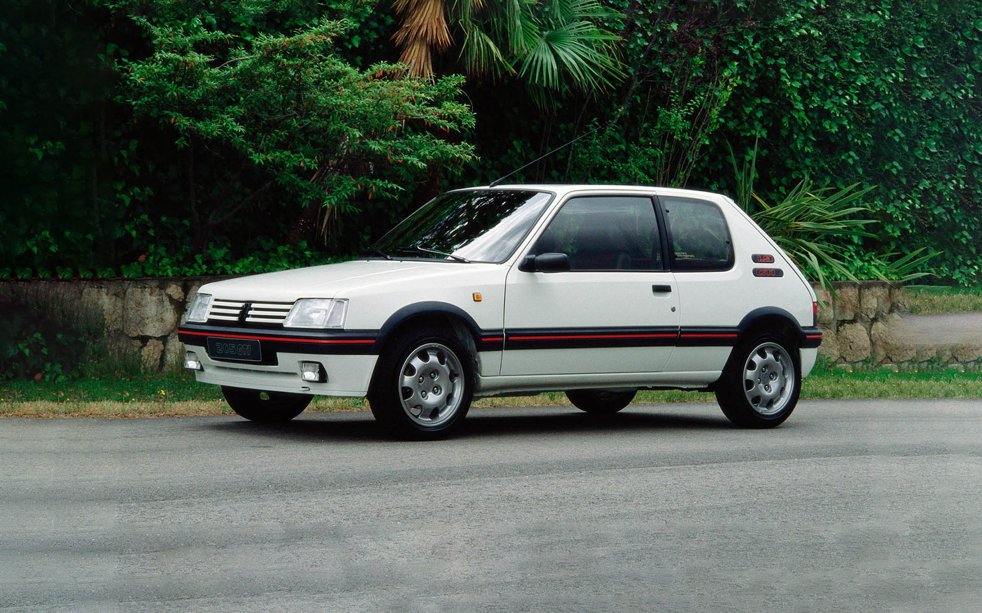 Peugeot 205: 40 χρόνια μετά - motorone.gr