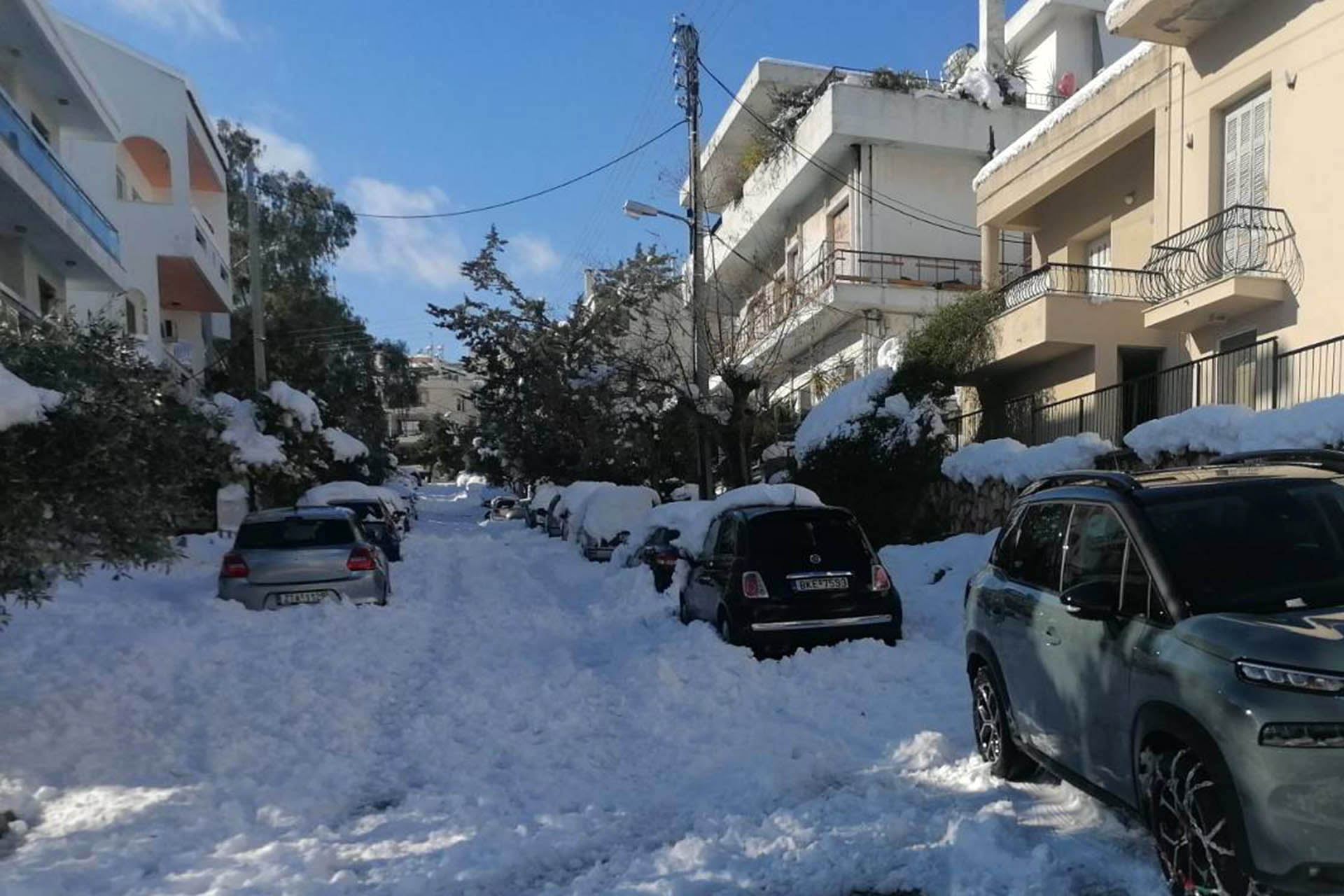 Πώς βγάζουμε από τον πάγο το αυτοκίνητό μας - motorone.gr