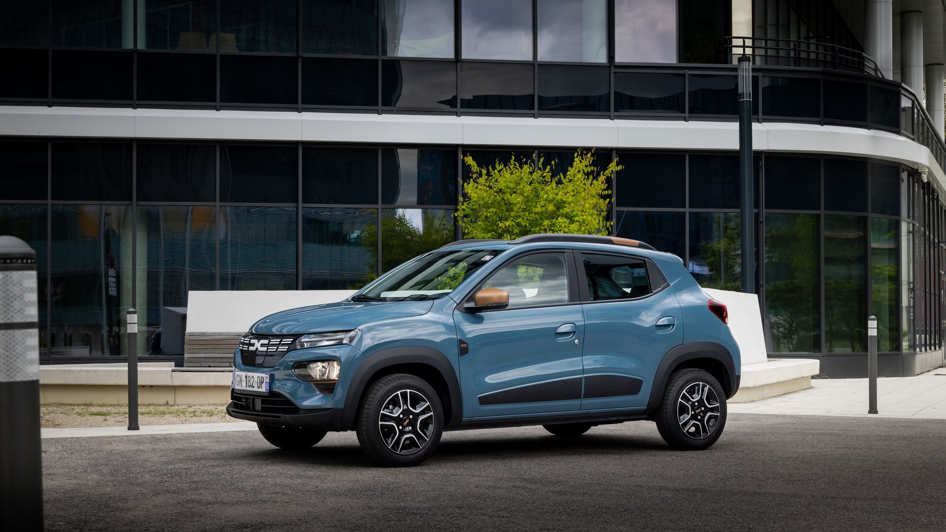 Spring Cargo: Ηλεκτρικό επαγγελματικό city van από τη Dacia - motorone.gr