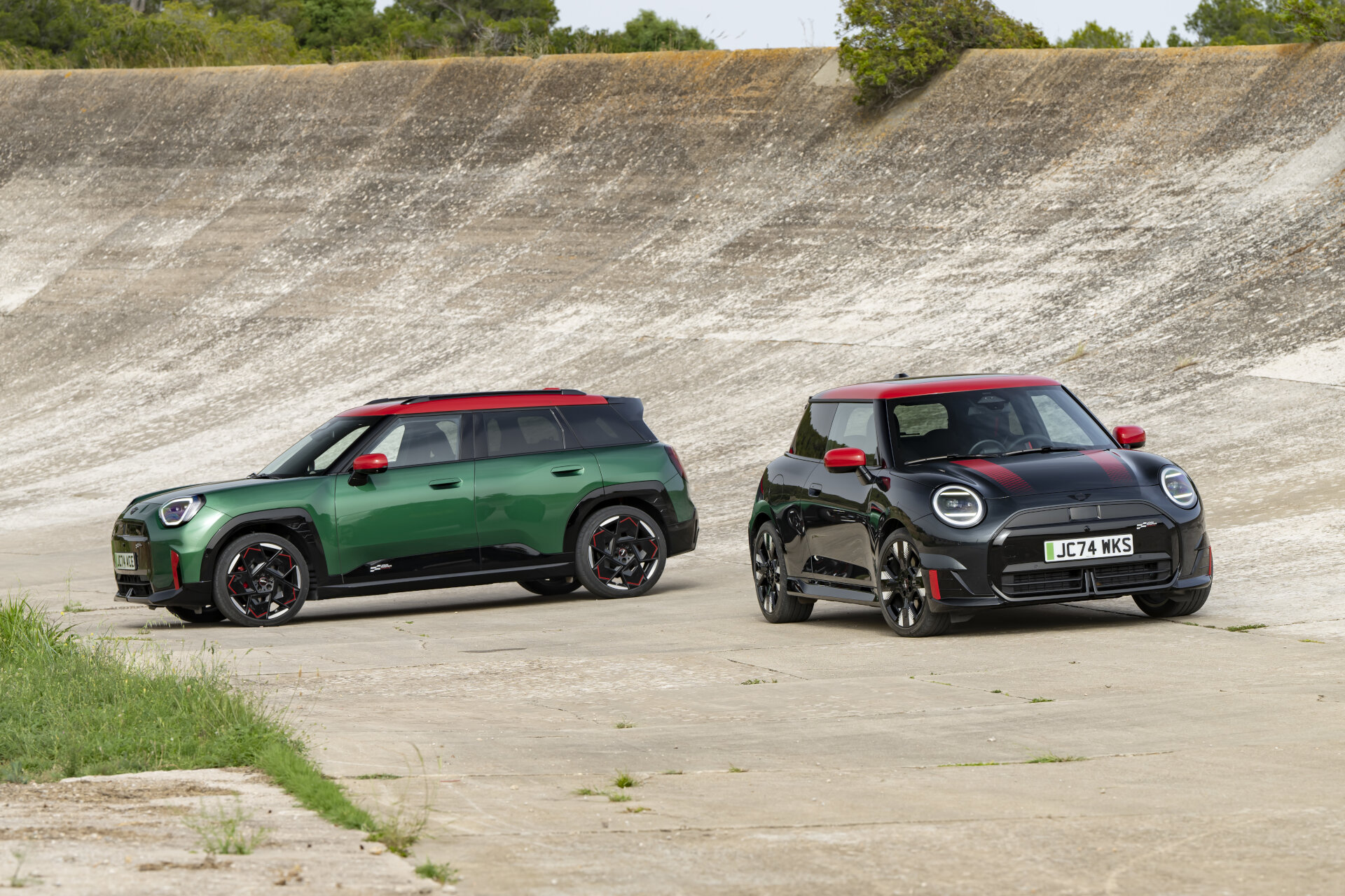 Tα αμιγώς ηλεκτρικά Mini JCW Electric και Mini JCW Aceman ...