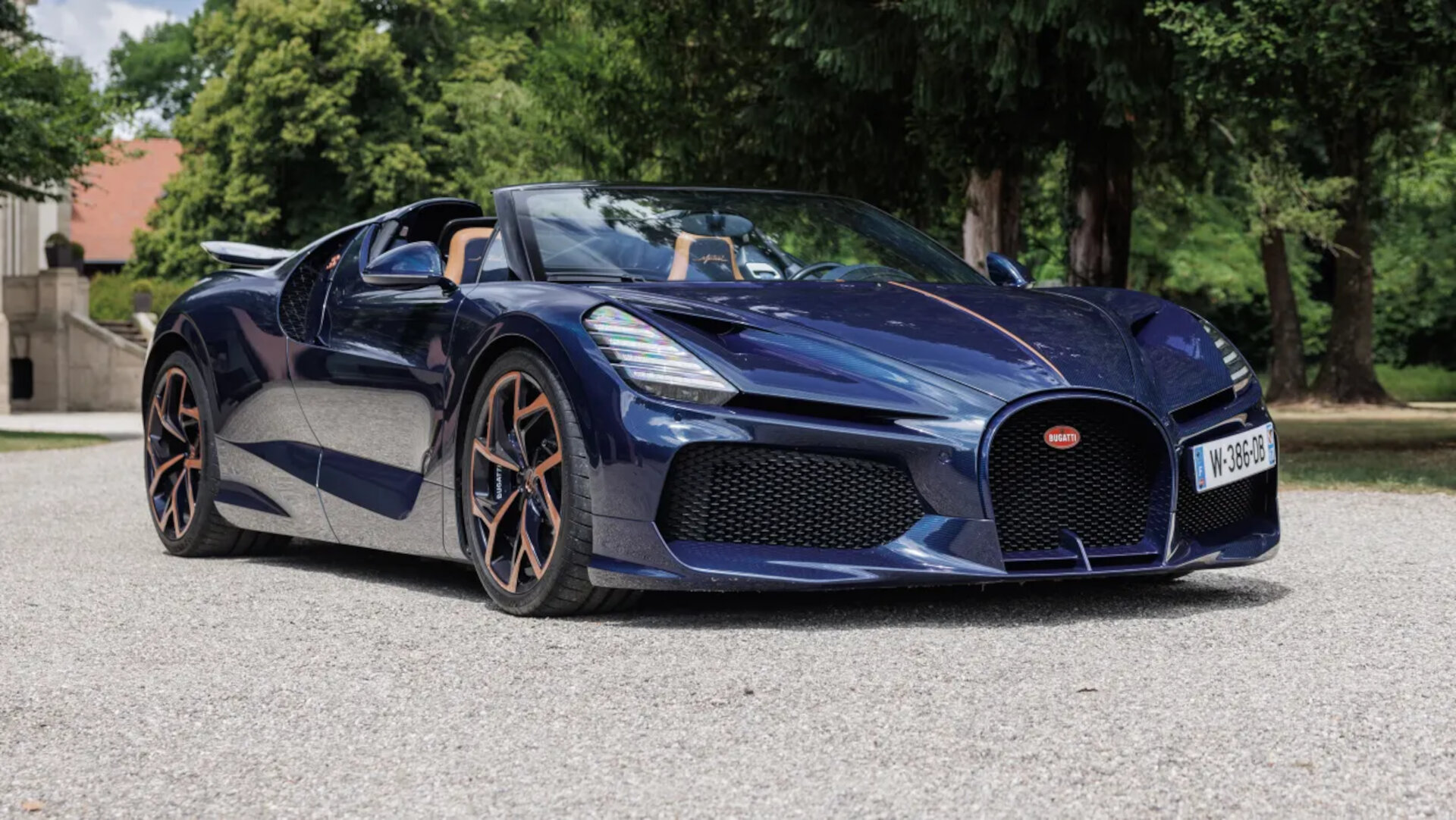 Οδηγούμε την νέα Bugatti Mistral - motorone.gr