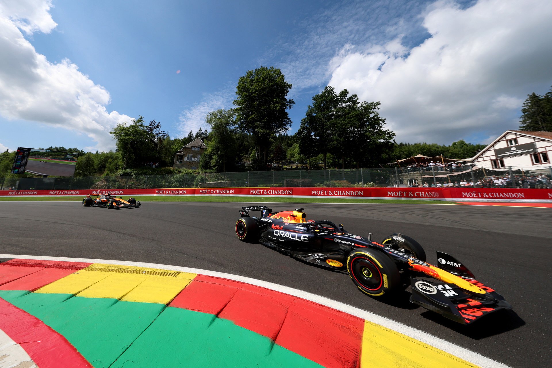 F1-GP Βελγίου: Ο Max Verstappen «έκλεψε» τη νίκη στο σπριντ - motorone.gr
