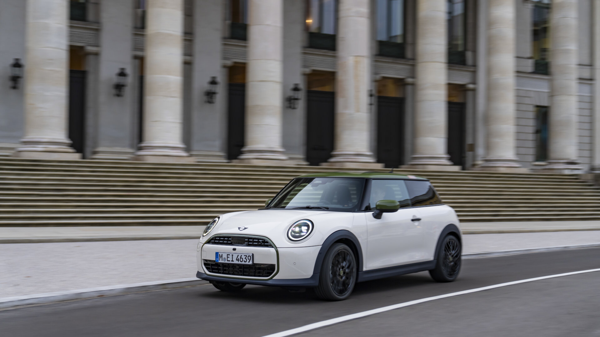 Νέα έκδοση Paul Smith για το MINI Cooper SE - motorone.gr