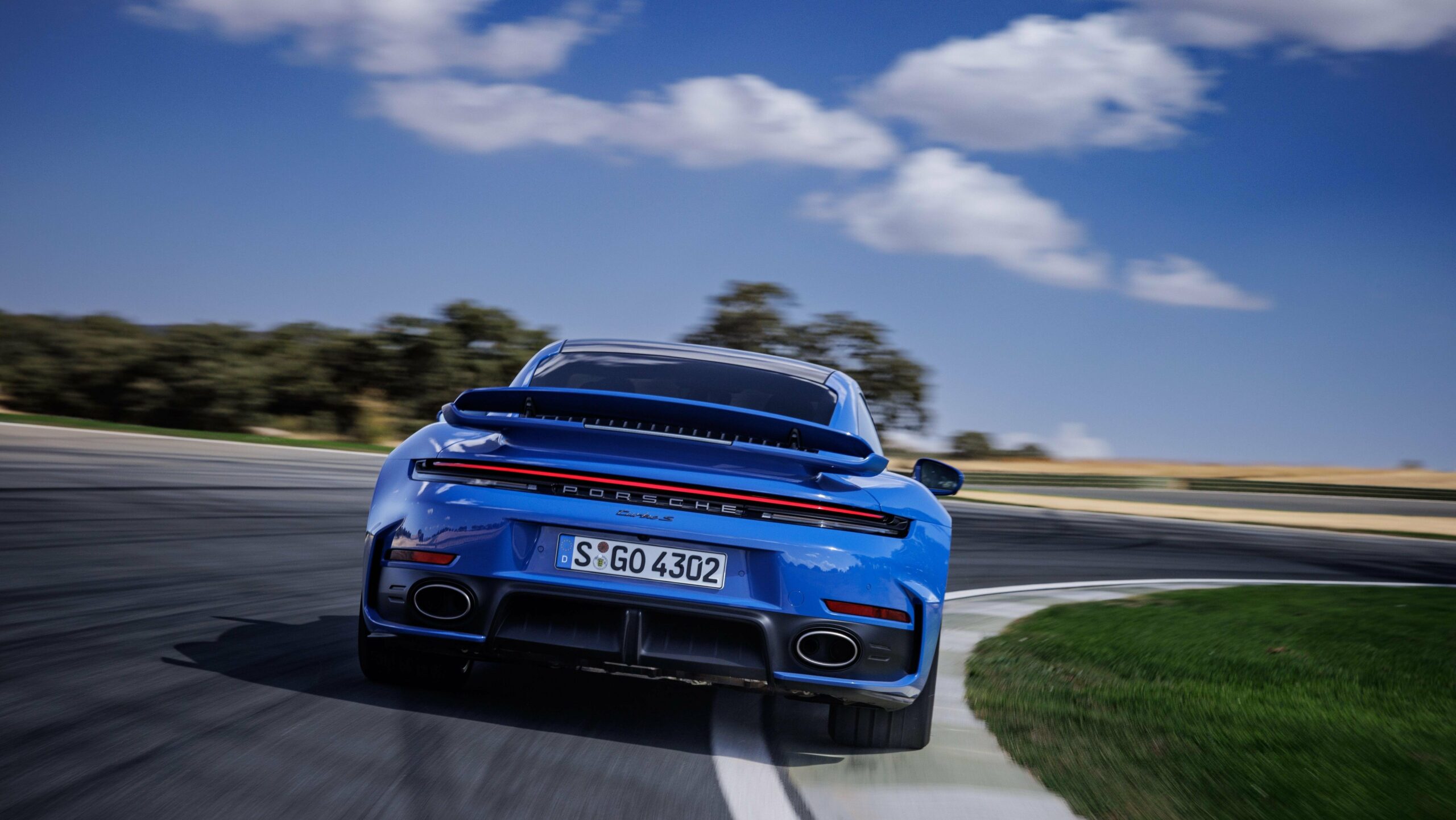 Porsche: Πτώση των πωλήσεών της κατά 10% το 2025 - motorone.gr